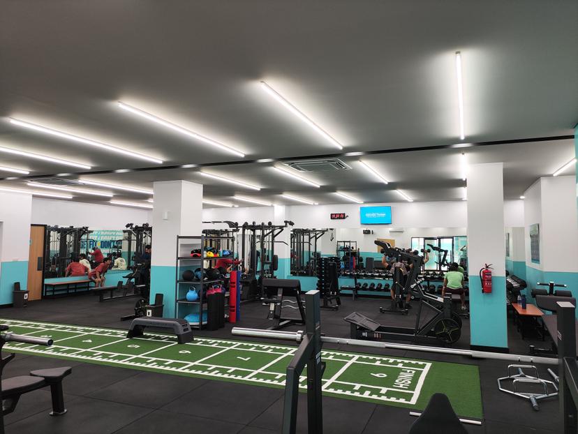 Gym & Fitness Club Grand Wisata Bekasi - FIT HUB