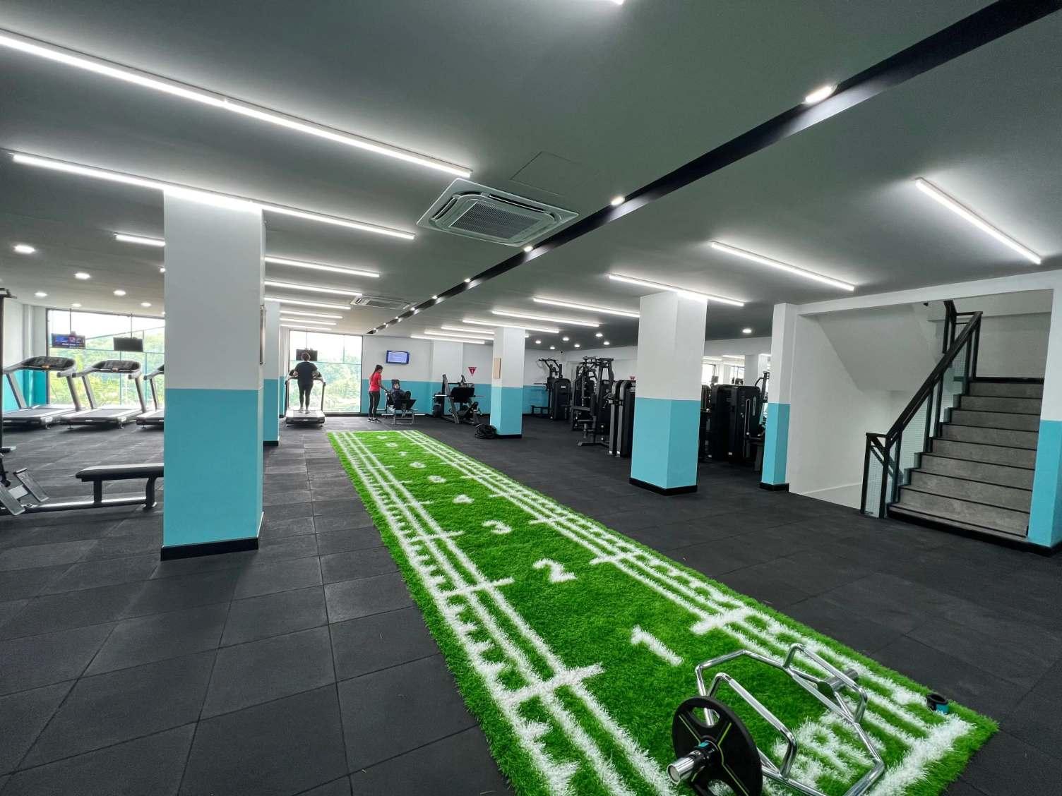 Gym & Fitness Center Elang Laut PIK Jakarta Utara - FIT HUB