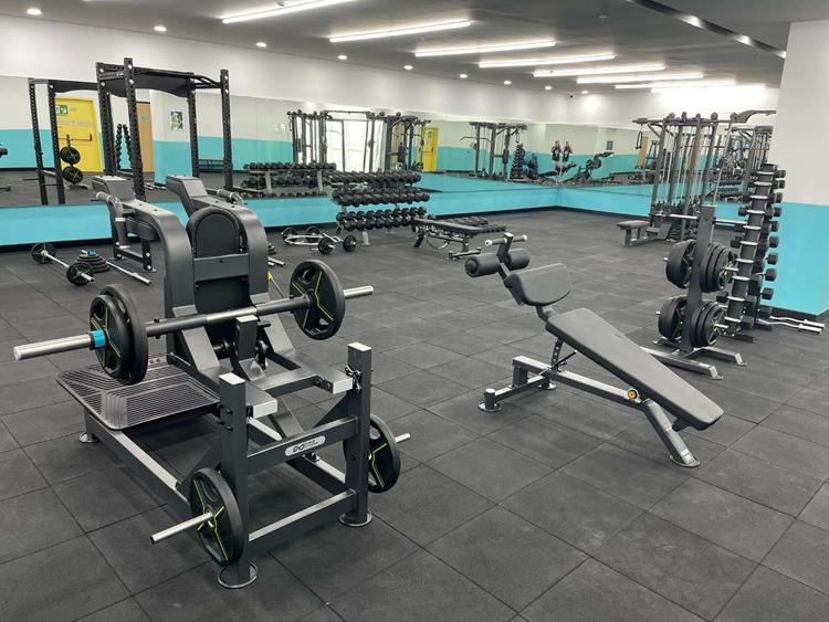 Gym & Fitness Center Tamini Square Jakarta Timur - FIT HUB